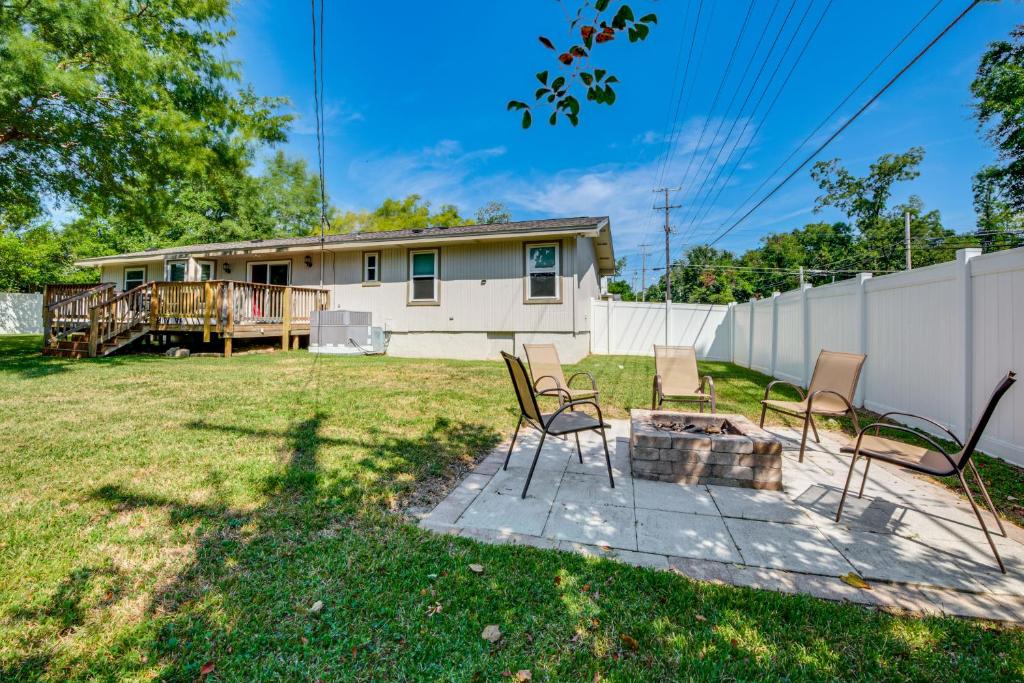 Walk to Campus, FSU Photo Wall Inviting Retreat!, Tallahassee (prețuri ...