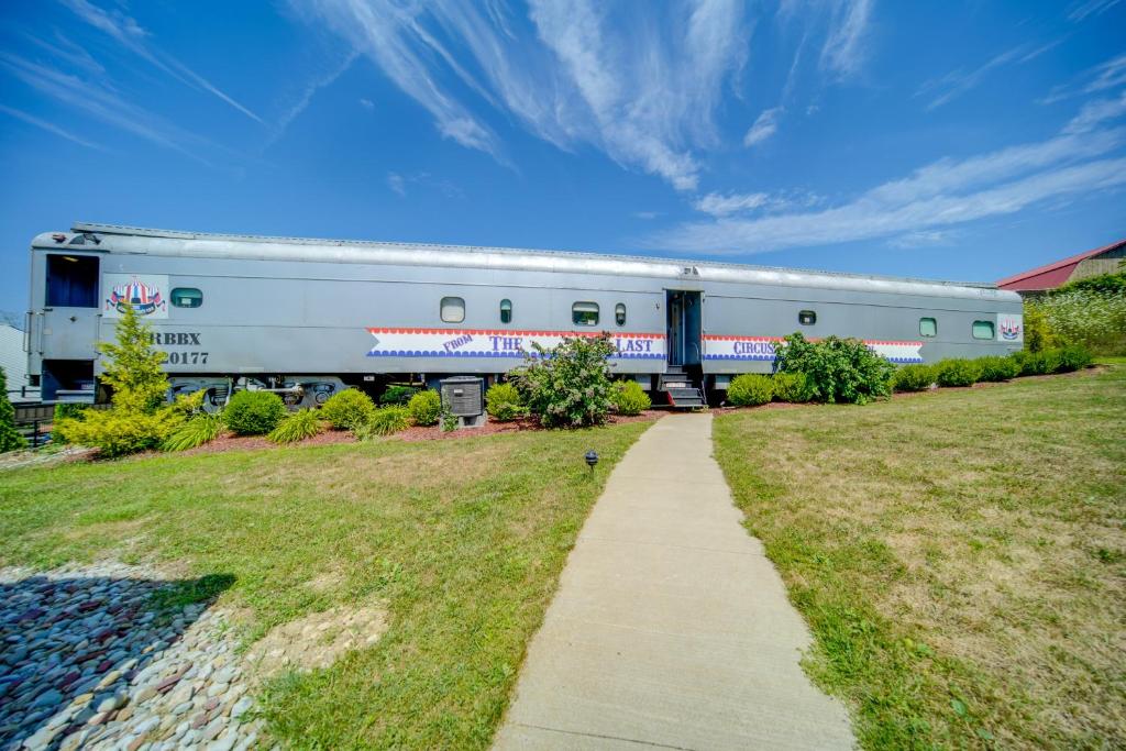 The Ringmaster, Converted Railcar in DuBois!, DuBois (precios ...