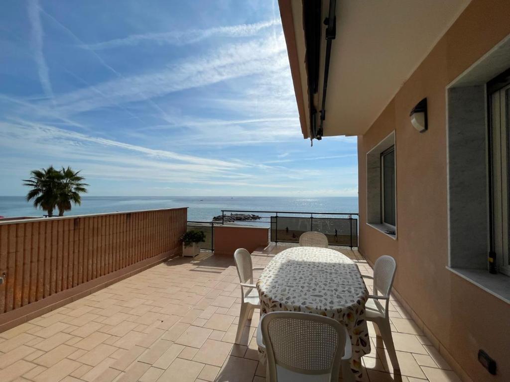 Terrazza Pietra Blu, Pietra Ligure (updated prices 2026)
