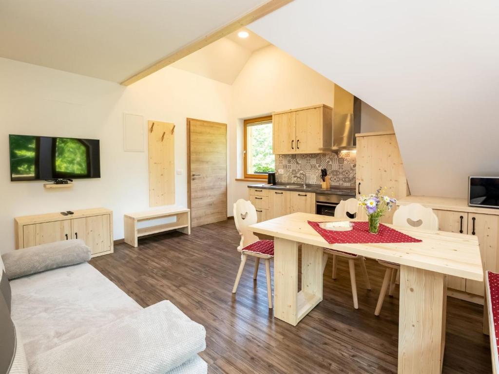The Woodland Nook Apartments Bohinj - Standard Two Bedroom Apartment ...