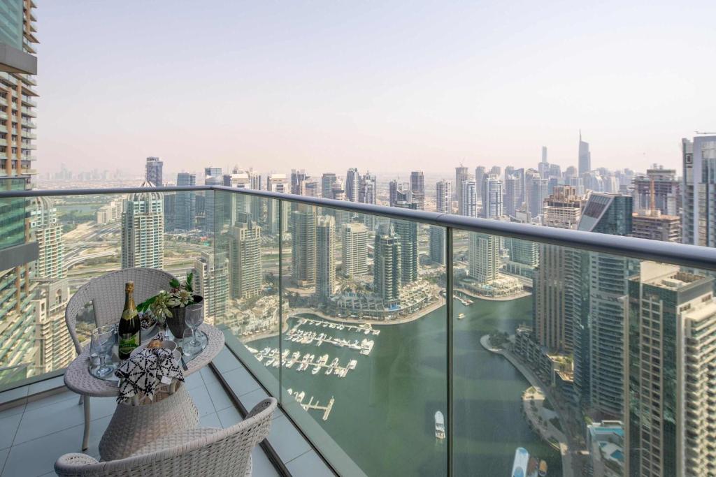 Frank Porter - Damac Heights, Dubai Marina, Dubai (updated prices 2026)
