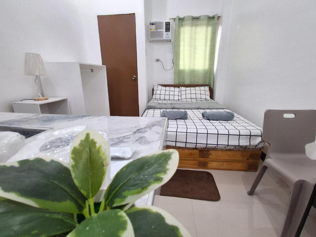 Crissanfranz Building, Sampong (updated prices 2026)
