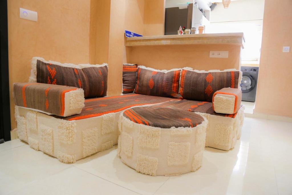 Stylish YSL Street 2-BDR, parking, hi speed wifi, Marrakech (updated na ...