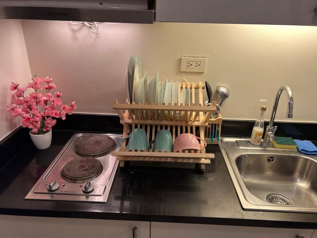 Osaka Theme LRT Gilmore Robinsons Magnolia Free Netflix Internet Pool ...