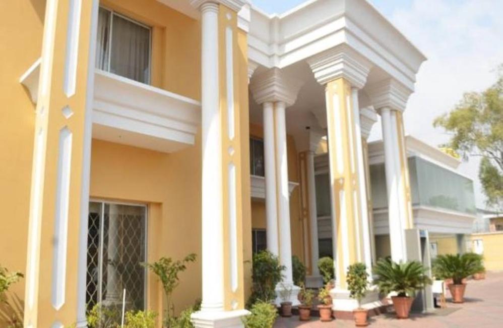 Red Velvet Hotel & Restaurant, Dargai (updated prices 2026)