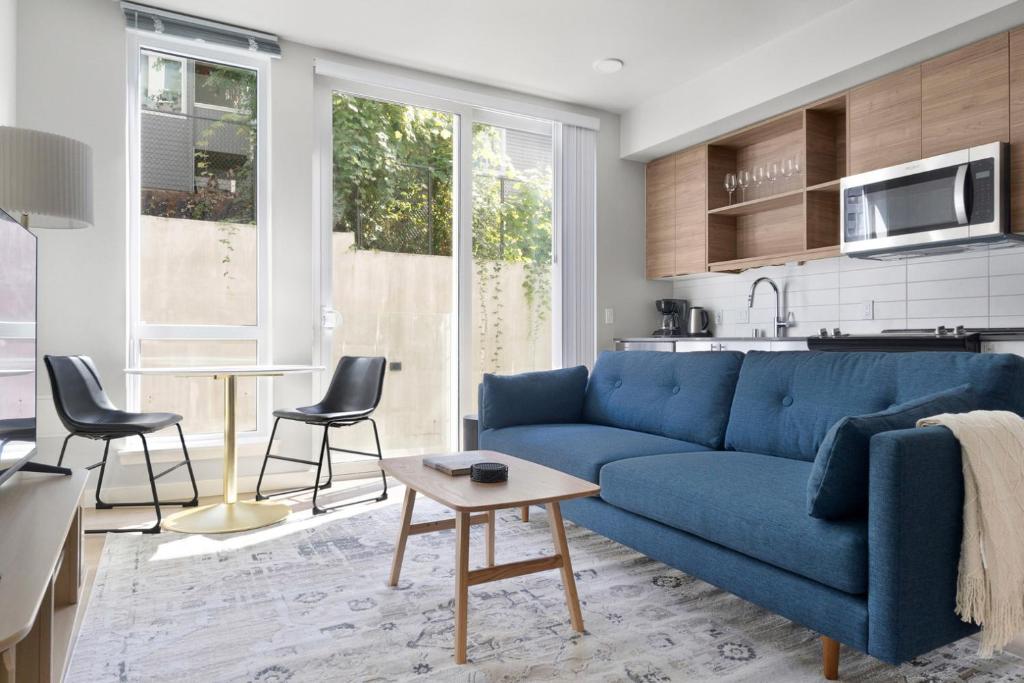 Blueground West Queen Anne balcony nr Kerry Park SEA-936, Seattle (updated prices 2025)