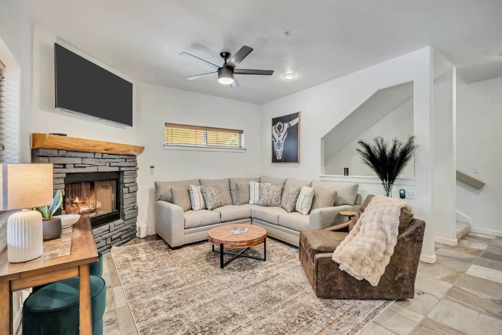 5 Mi to Park City Mtn Skiing Bear Hollow Bliss, Silver Springs (prețuri ...