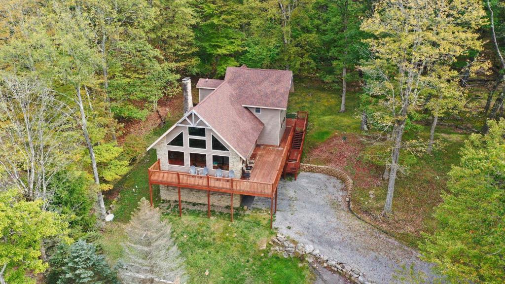 6 Bed Retreat w Game Room at Alpine Lake Resort, Alpine Lake (обновени ...