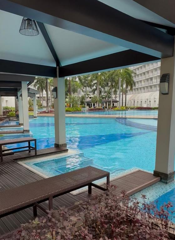 Shell and Shorline Bliss Manila Staycation, Manila (updated prices 2026)