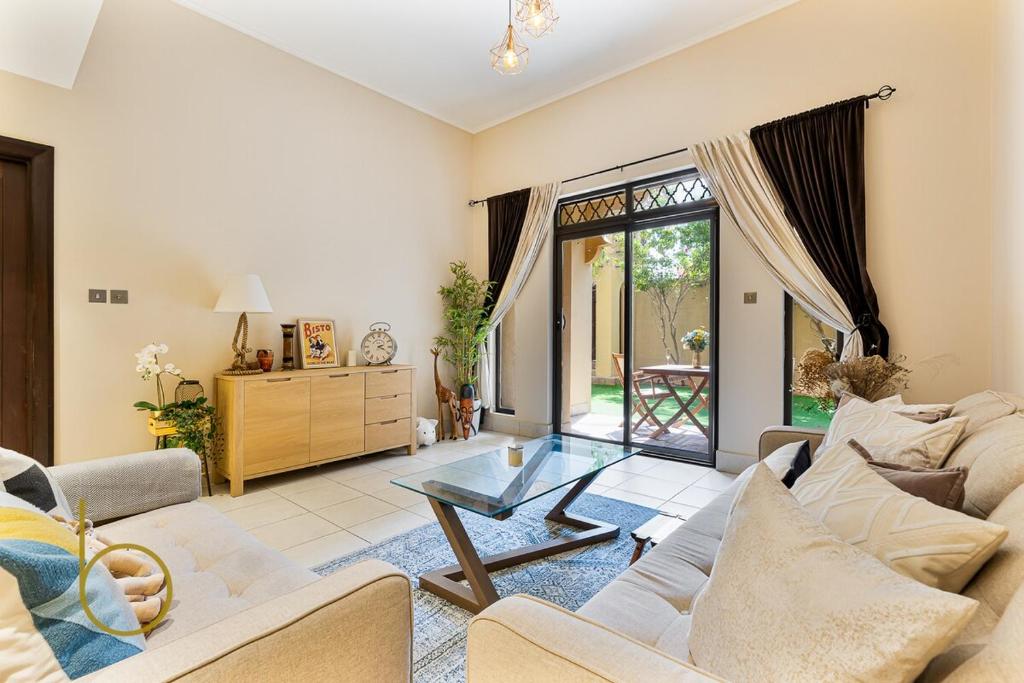 Bookable 1 Bed Reehan 3 with Private Garden, Dubai (prezzi aggiornati ...