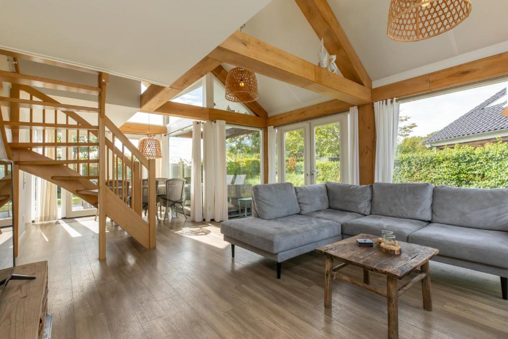 Welcome in - Zonnedorp Kavel 10 Renesse | Villa nabij het Strand & met ...