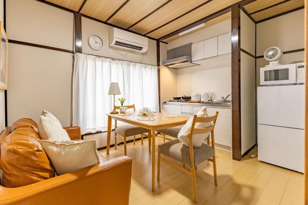 Cozy Japanese House in Sumida 2BR Direct to Narita, Tokyo (bijgewerkte ...