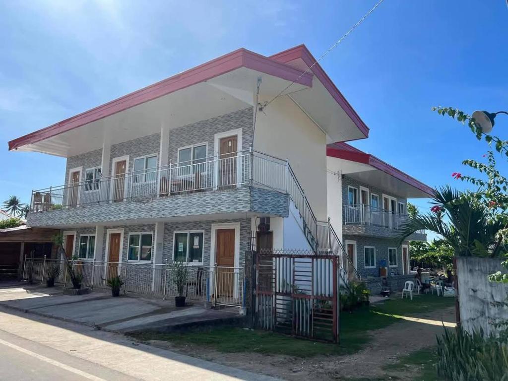 Eme's Apartelle, Генерал-Луна (актуальные цены 2026 года)