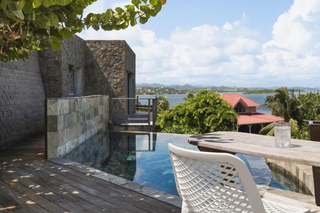 Beautiful seaside accommodation in a residential area, Le François ...