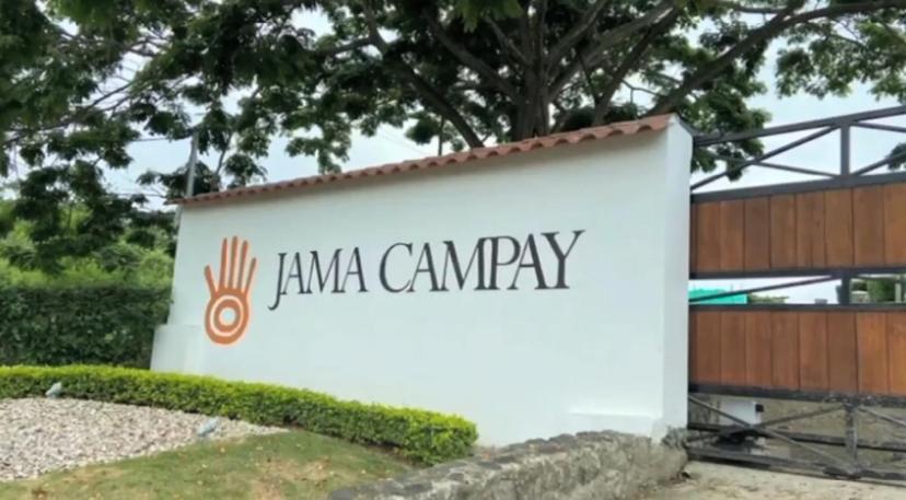 Oceanfront Apartment 2BR 2BA at Jama Campay includes Resort Access ...