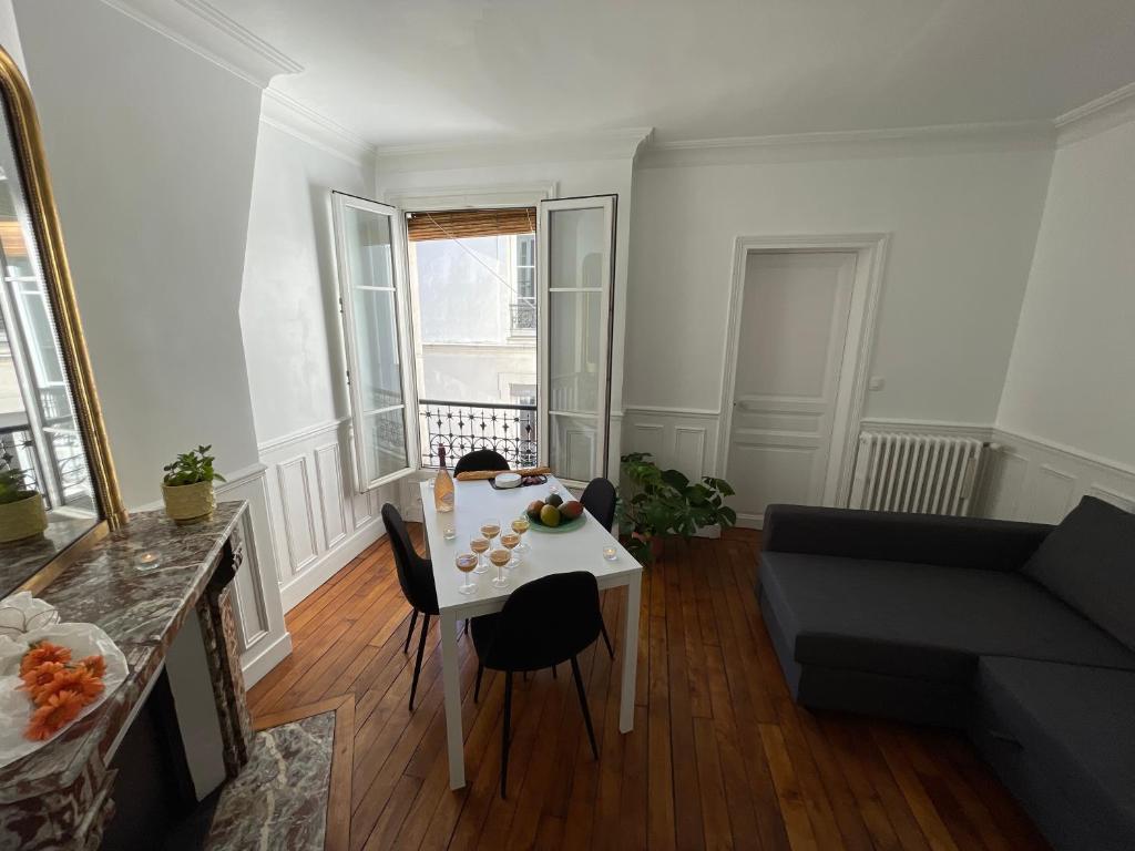 Elegant Parisian Apartment, Marais-Bastille, Paris (updated prices 2026)
