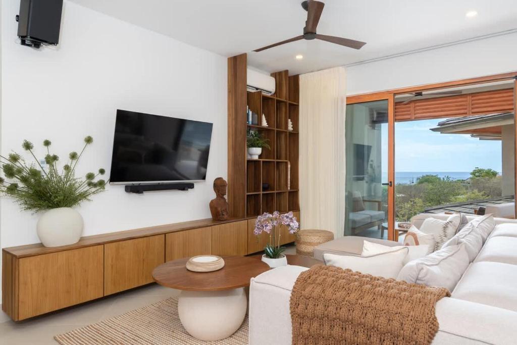 Salty Living - Tamarindo Hills ตามารินโด (ราคาอัปเดตปี 2025)