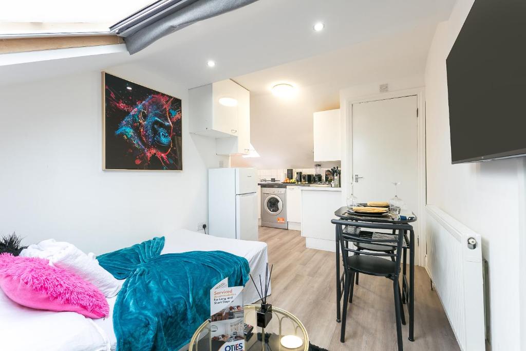 Qties Luxury Home, London (updated prices 2026)