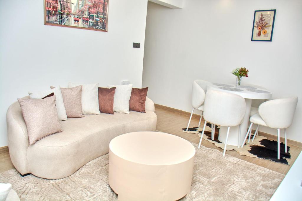 Zuri luxury suite at oak classic residency, Kilimani, Nairobi (preços ...