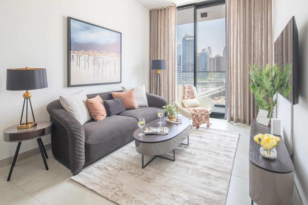 Frank Porter - The Paragon, Dubai (harga terbaru 2026)
