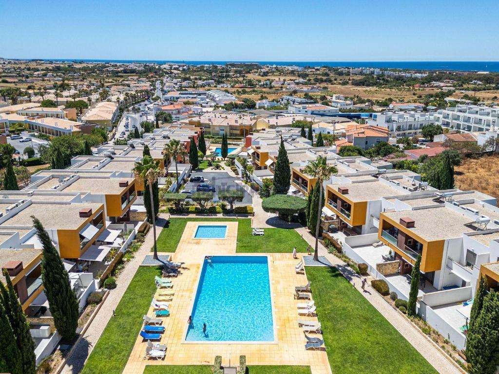 Galé by the Sea, Guia (updated prices 2026)