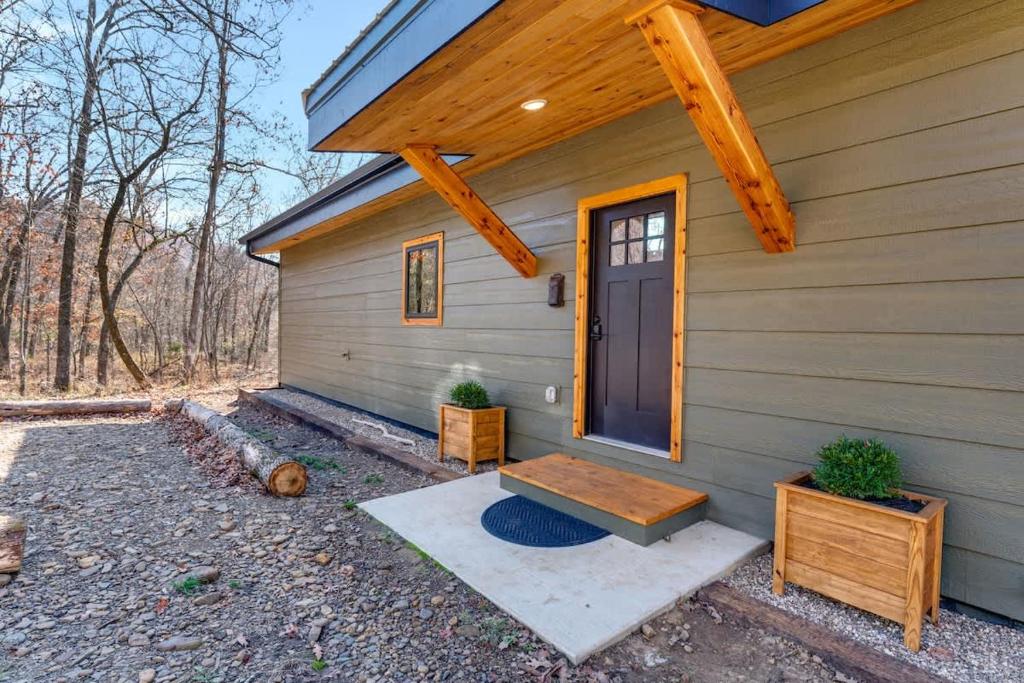Caribou Cabin at Thunder Bluff, Fayetteville (updated prices 2026)
