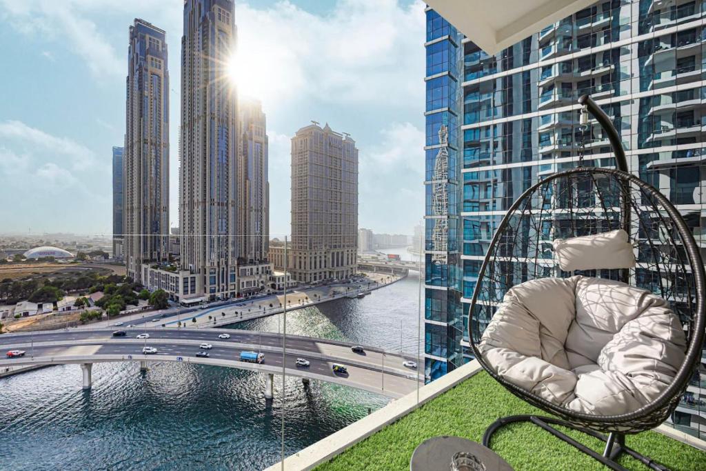 Mahogany - Infinity Pool and Stylish Flat - 2BR 6 Guests, Dubai ...