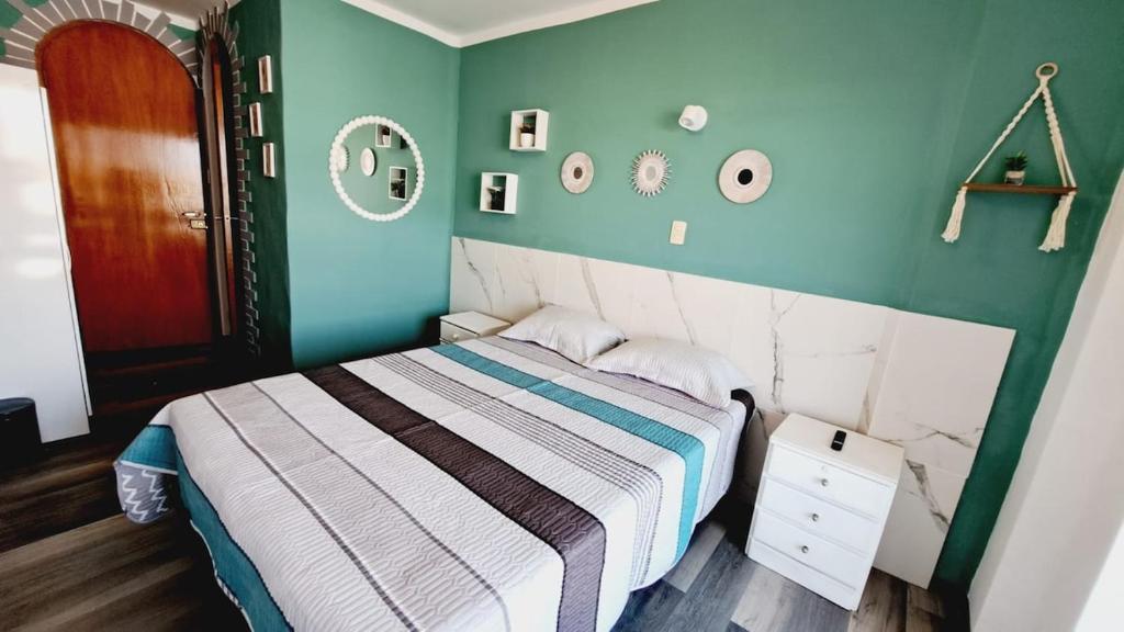 Estudio Funcional con Cama Queen, Cocina y Terraza, Arequipa (precios ...