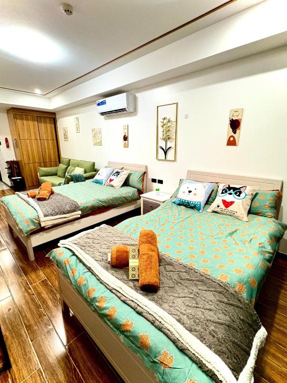 Sybay Suites twin double bed beside Okada near T3 MOA NAIA Ayala ...