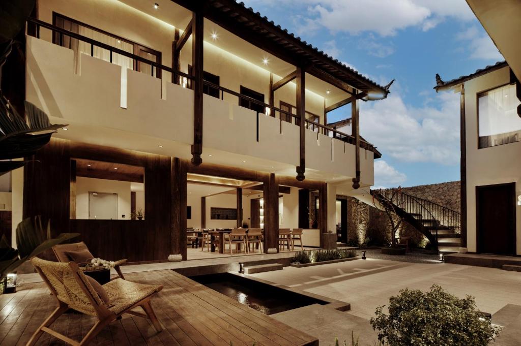 year after year, Lijiang (precios actualizados 2026)