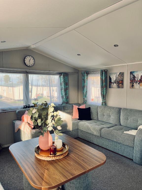 Lovely 3 bedroom holiday home in Seton Sand caravan park Wi-Fi Xbox ...