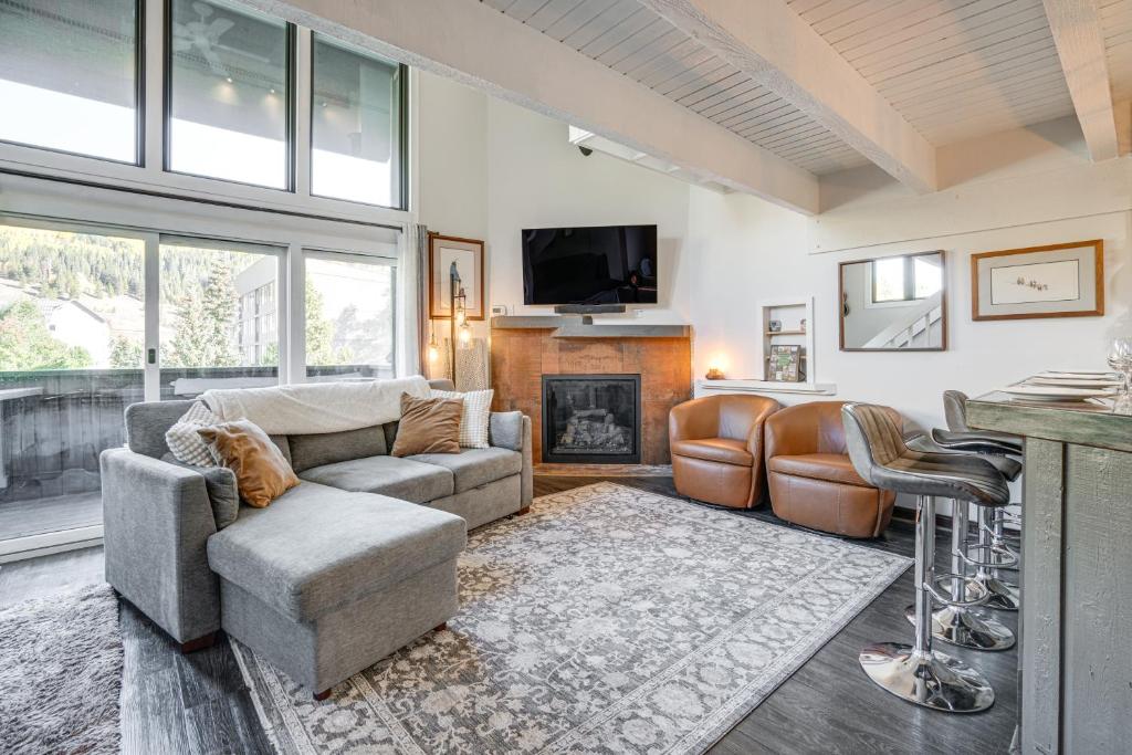 True Ski-In Copper Mtn Condo Quick Walk to Lift!, Wheeler Junction ...