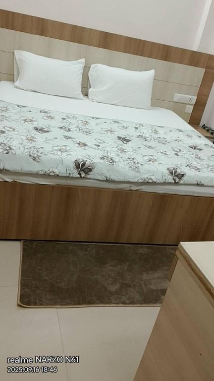 Vrindavan stay, Chhatikara (precios actualizados en 2026)