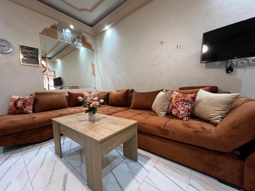 Super apartment Near Hassan II Mosk and Corniche, Casablanca (tarifs ...