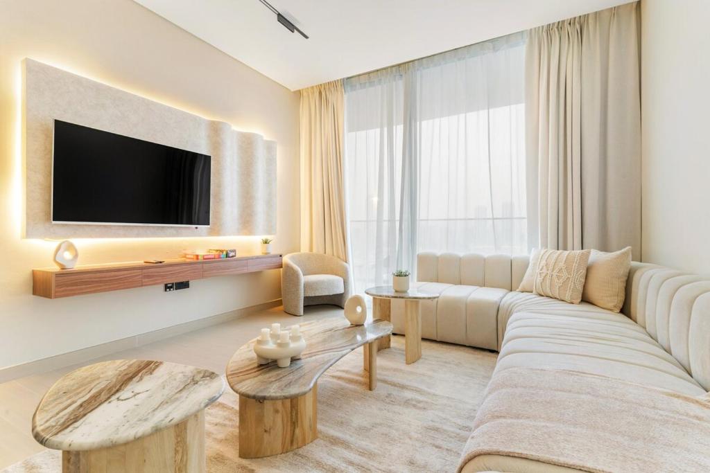 FIRST CLASS 1BR Luxurious JVC Blissful Escape, Dubai (preços ...