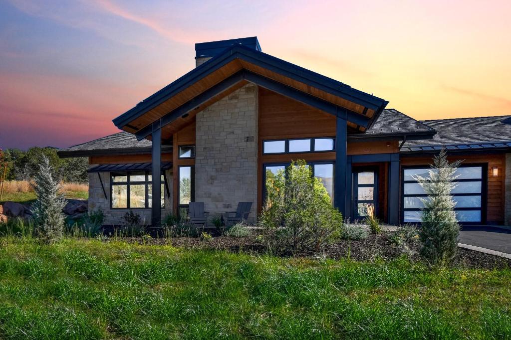 Country Clubhouse View casa Red Ledge 90 Day Min Stay Deer Valley ...