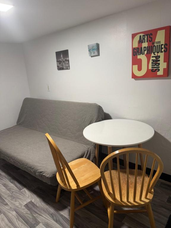 Private Basement near NYC and NJ attractions, Ист-Ориндж (актуальные ...
