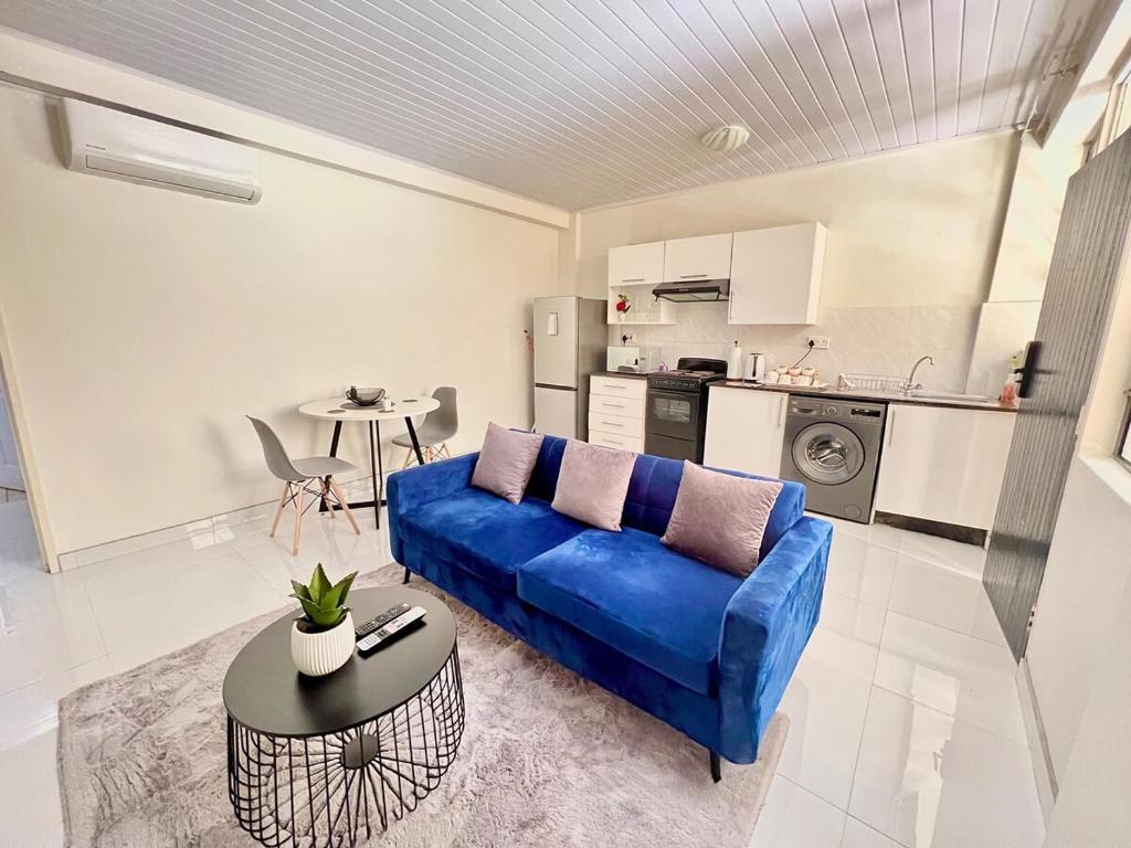 Cozy and Stylish 2 Bedroom Retreat in Gaborone, Gaborone (updated ...