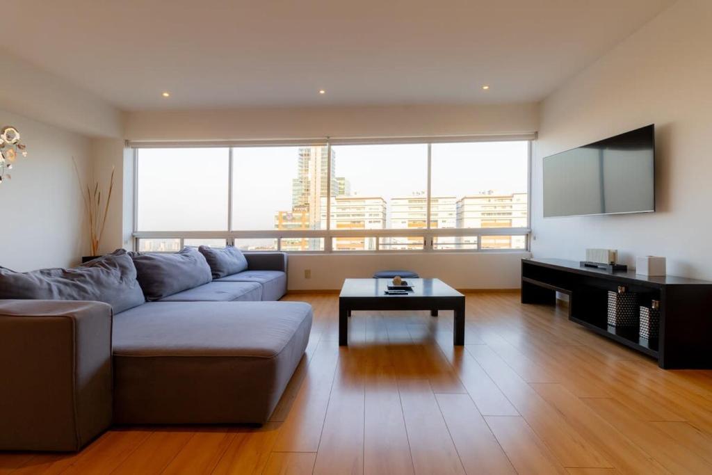 Capitalia Santa Fe Serenity with Terrace Access, Mexico City (updated ...
