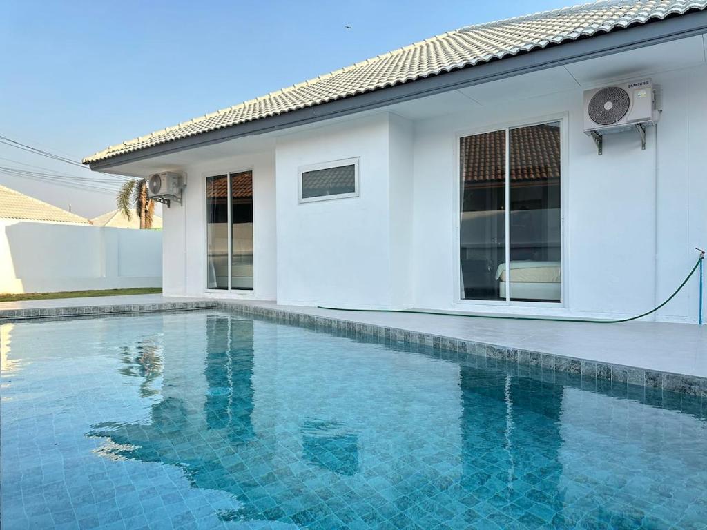 Elysia Pool villa-Ekkmonkol, Praia de Jomtien (preços atualizados de 2026)