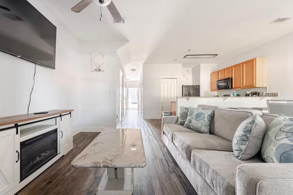 King Condo Panama City Beach All Amenities Resort, Panama City Beach ...