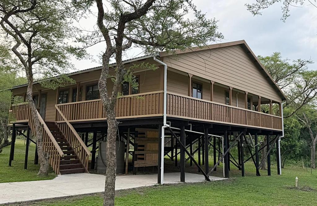 Vulture Suite Hippo Waterfront Lodge, Nelspruit (updated prices 2026)