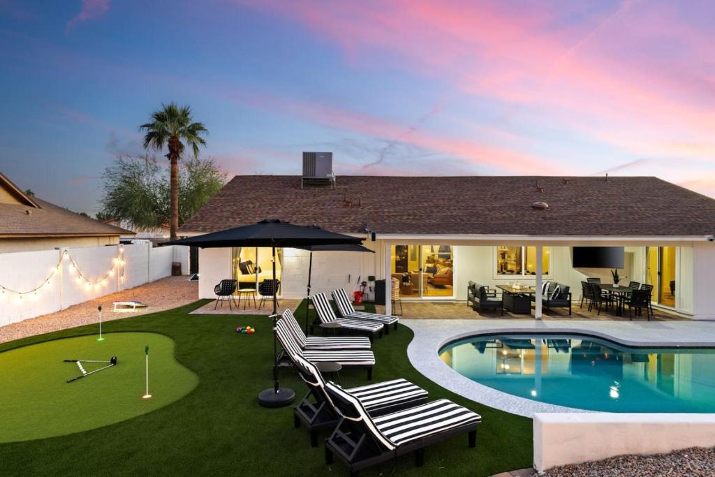 4Bedroom 3Bath - Near PV Mall with Heated Pool, Arcade, & Fire Pit ...