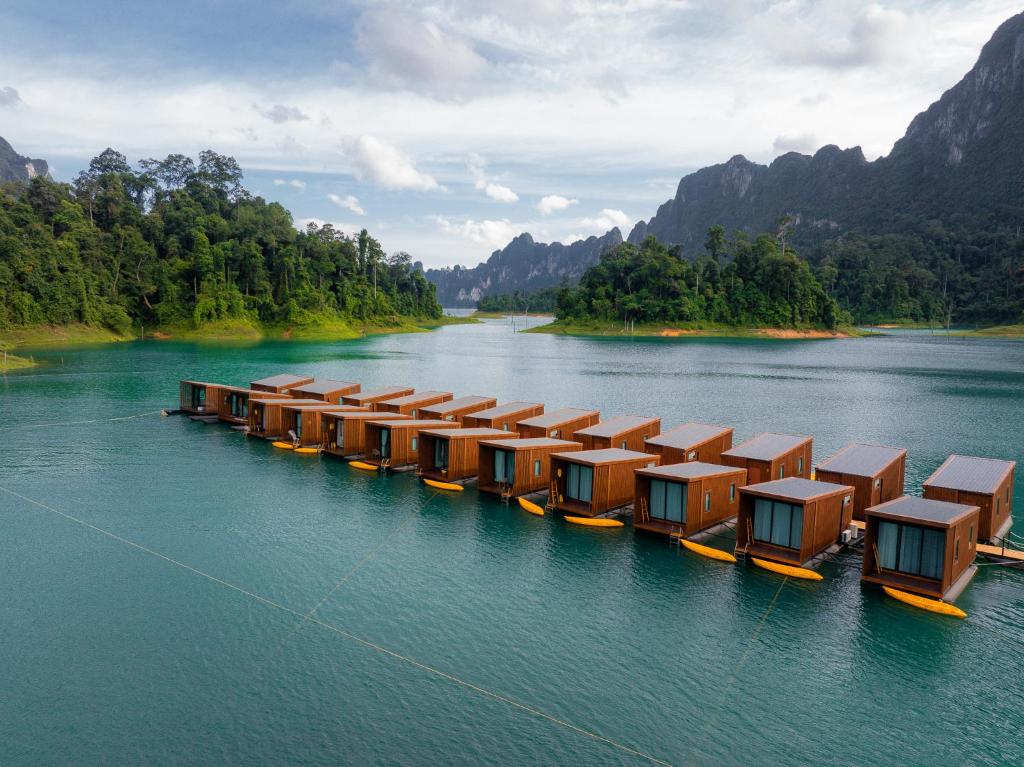 360 issara Floating Resort Ban Bang Kaeo (ราคาอัปเดตปี 2026)