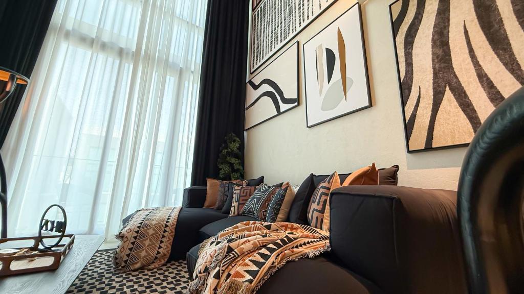 Tribal Boho Loft Retreat in the heart of JVC Dubai, Dubai (updated ...