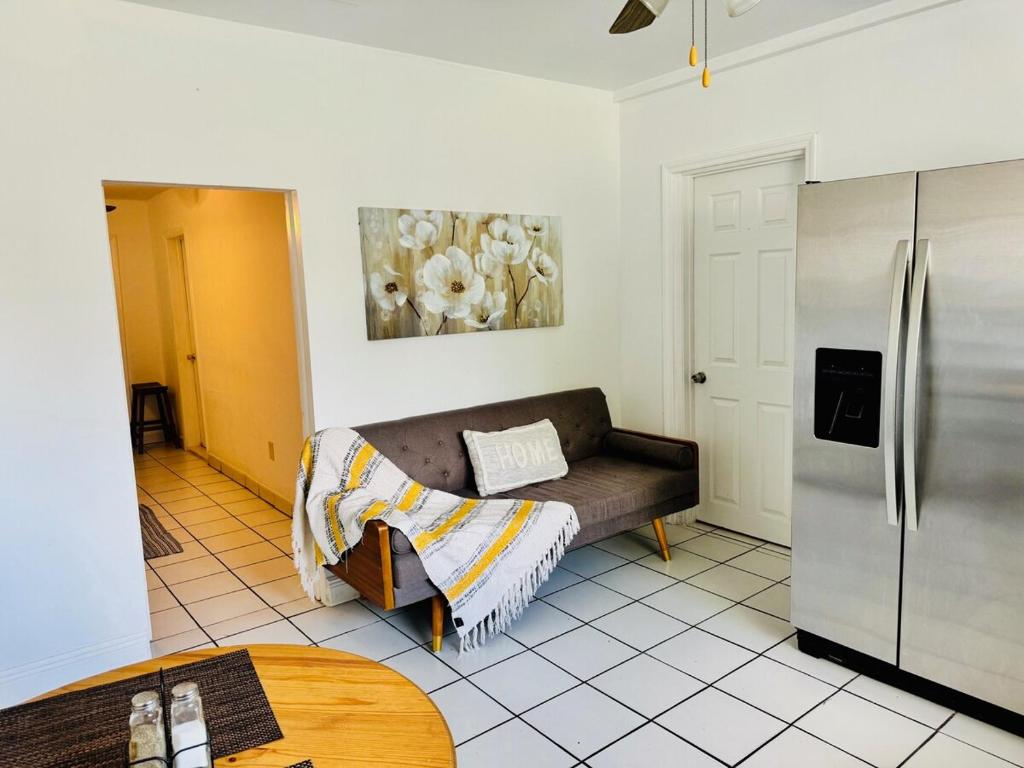 Quiet Miami Stay Perfect for Work, Relax, or party, Miami (updated ...