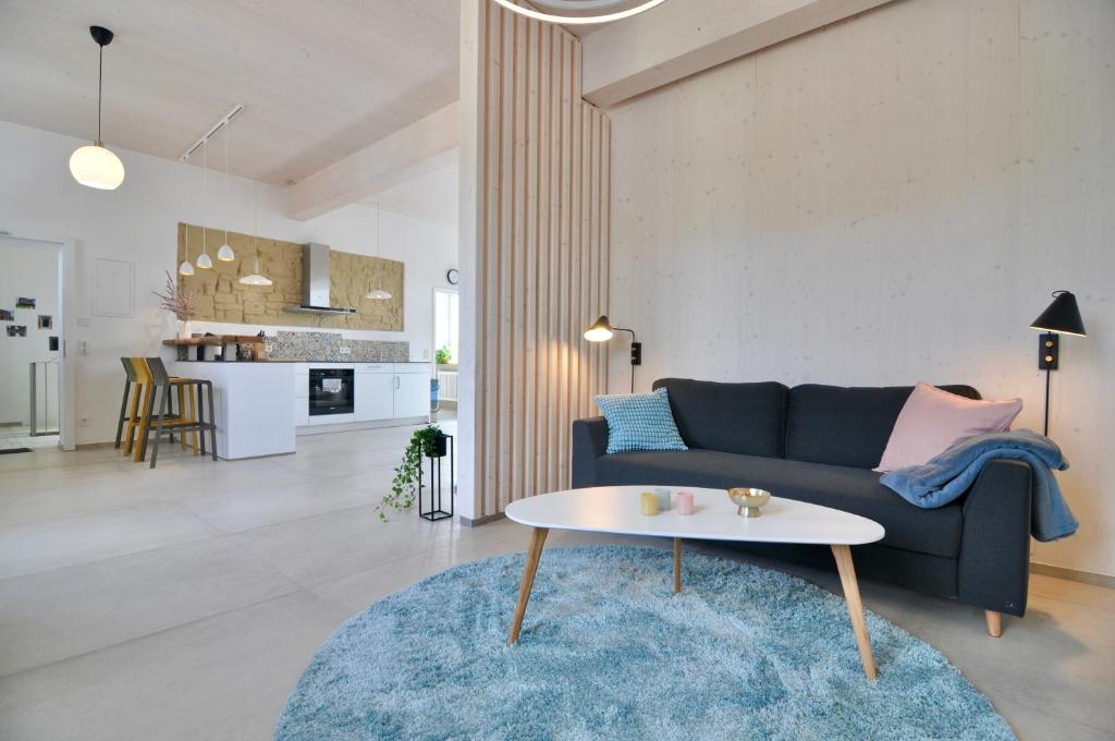 Alte Schule mit moderner Wohnung - Die Lesestube، Baustert (أسعار محدثة ...