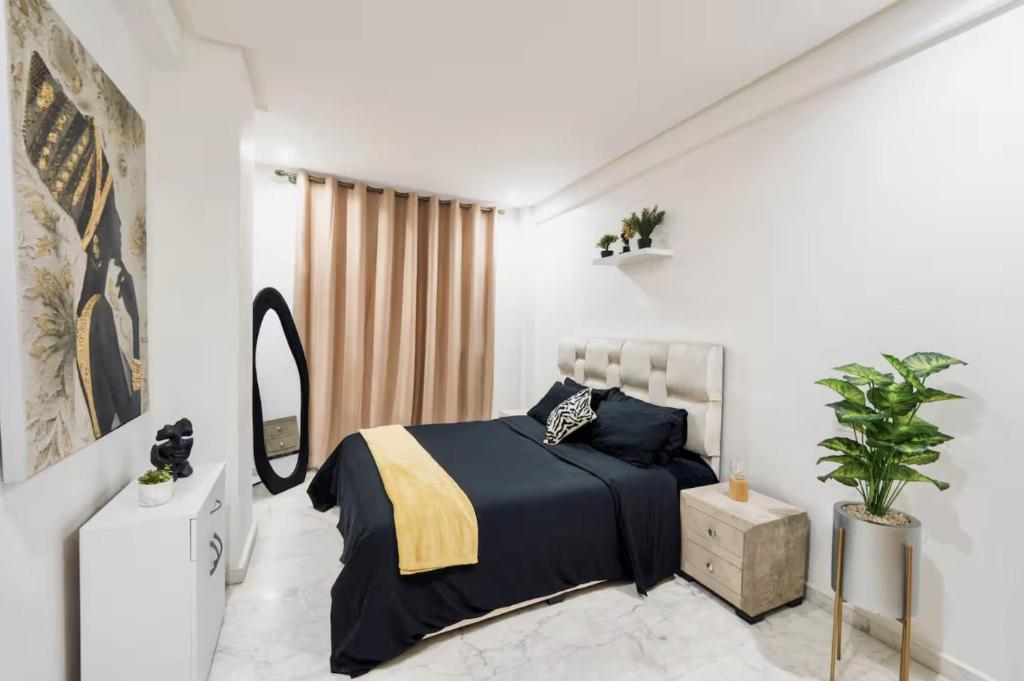 Terrace & Fast Wi-Fi - Stylish city center flat - Gueliz, Marrakech ...