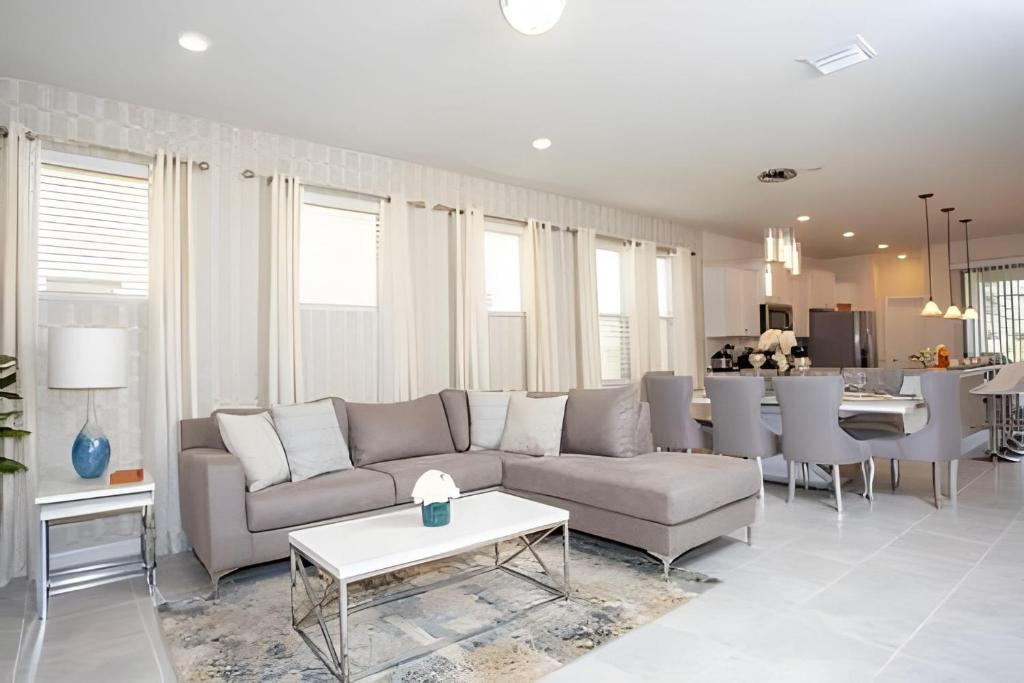 Casa 5Q c/ Piscina + Game Room Star Wars | Resort, Davenport (precios ...