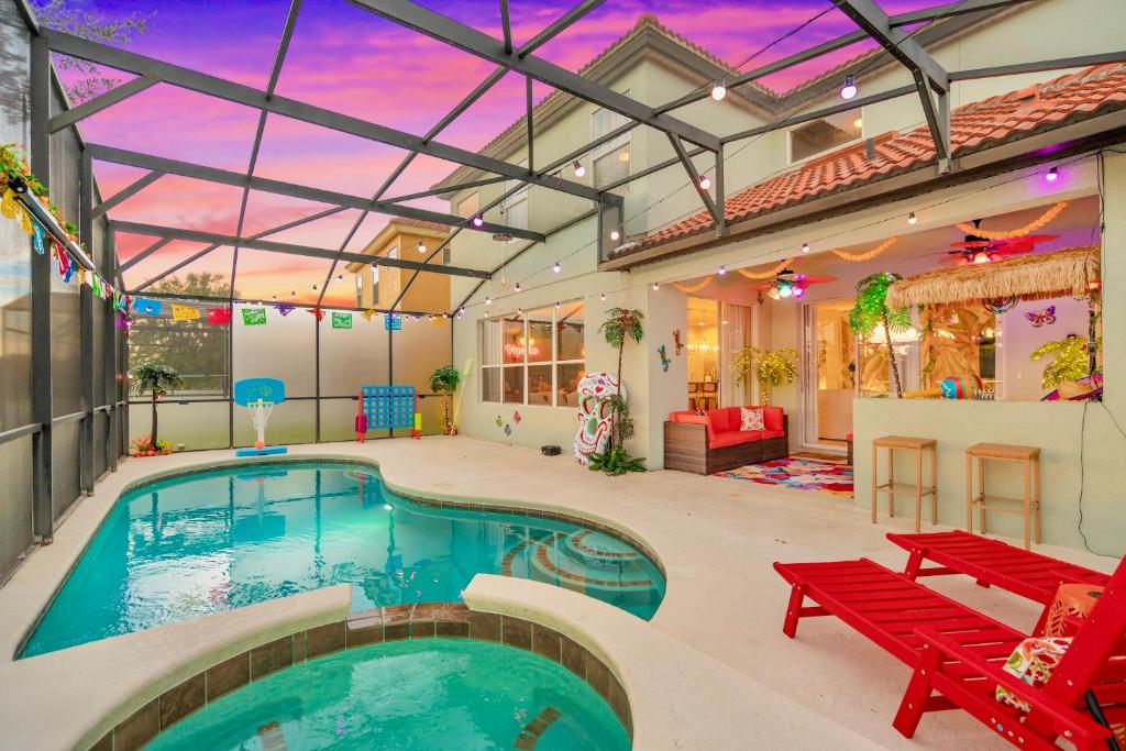 Disney Themed Resort Home with Lake View، كيسيمي (أسعار محدثة لعام 2026)